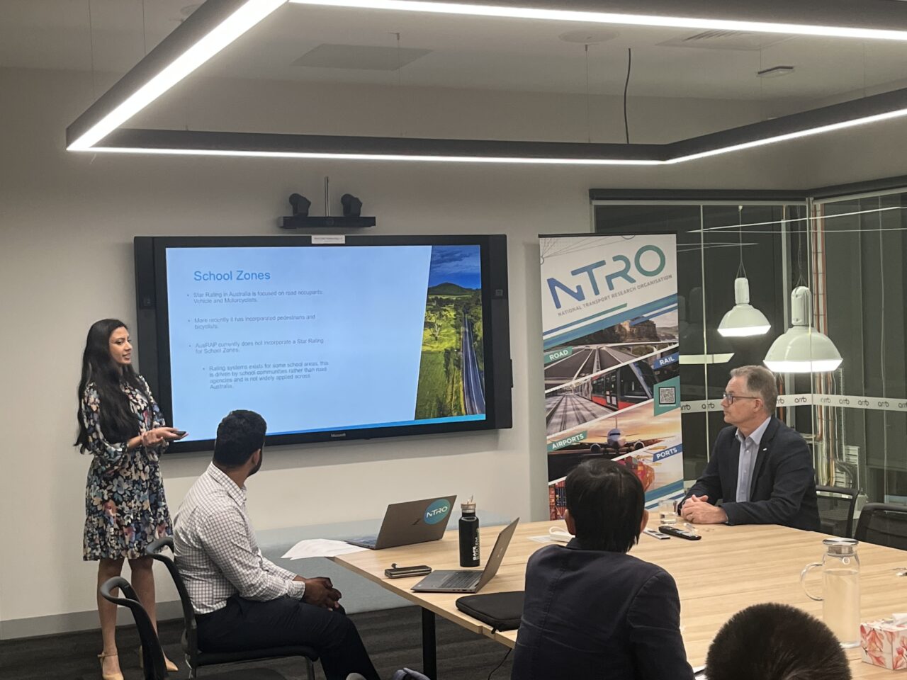 Vietnamese delegation visits Melbourne, Australia to enhance knowledge ...